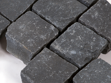 Basalt Pflastersteine 10x10x8 - Takeda | stonenaturelle