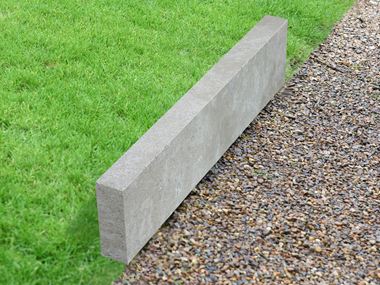 Kalkstein Rasenkanten Camino Grey | stonenaturelle Onlineshop